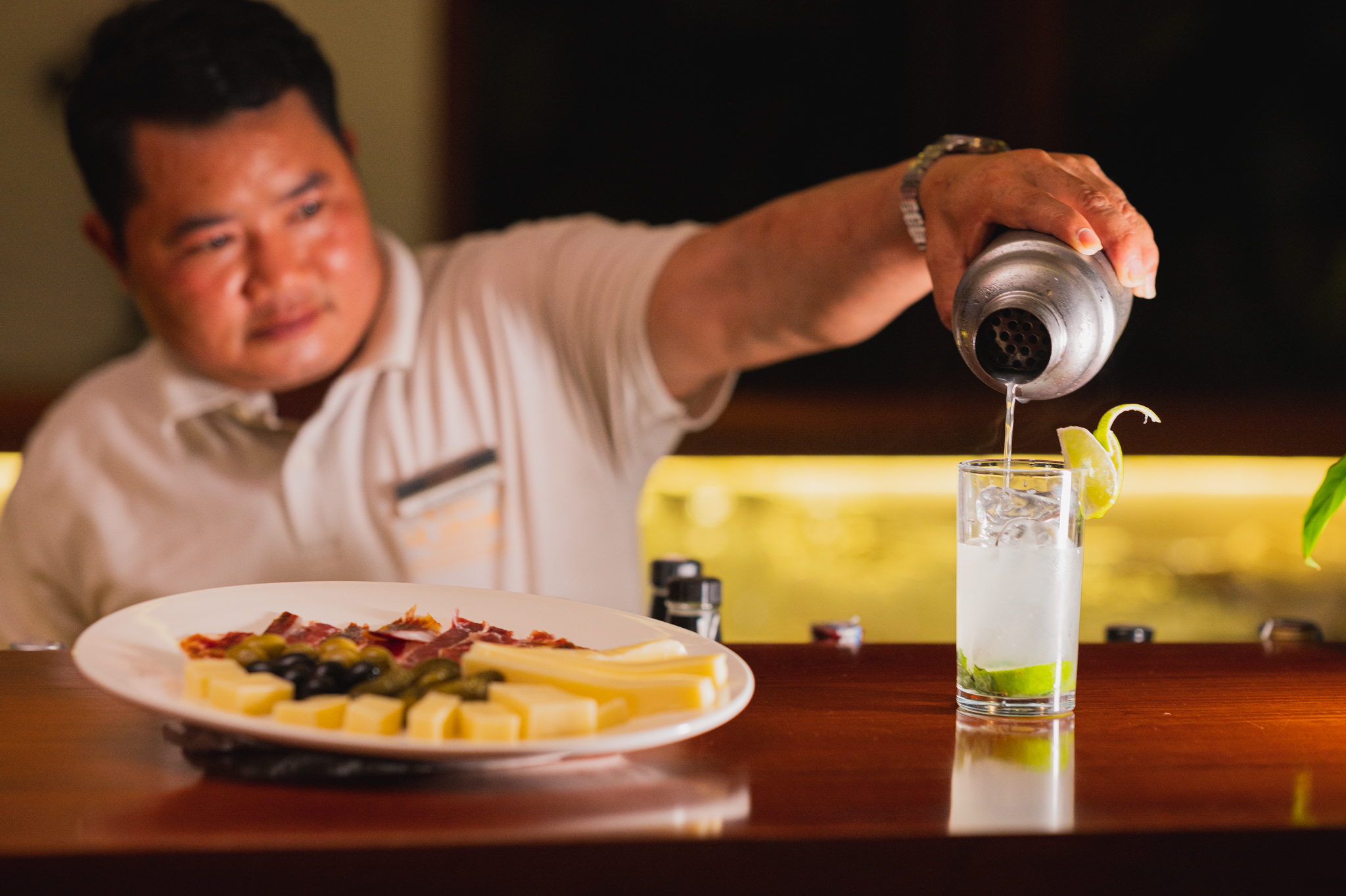 Le Grand - A luxury 4-star plus resort located on Mekong River at Muang ...